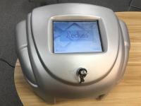 China Portable 980nm Diode Laser Treatment Machine For Vascular Removal / Spider Vein Removal for sale