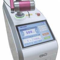 China Medical New Beauty Machine Q Switched Nd Yag Laser For Arm Pigment Tattoo Removal for sale
