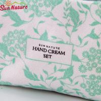 China Recycled Canvas Cotton Fabric RPET Gift Packaging Zipper Bag For Beauty Brand for sale