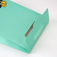 China Custom Gift Bag Paper Bag Custom Design Green Sunglasses Paper Bag for sale