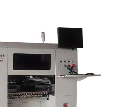 China pcb SMT Pick And Place Machine CHM-650 Automatic Nozzle High Speed High Precision for sale