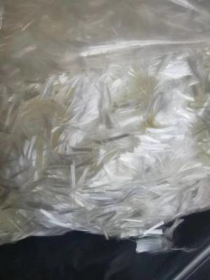 China High Silica Chopped Strand Fiberglass 7-11μm 3-6mm Heat Resistant 1000℃ White for sale