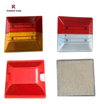 China ROADSAFE 100*100*20mm PMMA Reflective Sand Filled Road Stud Pavement Marker for Traffic Safety for sale