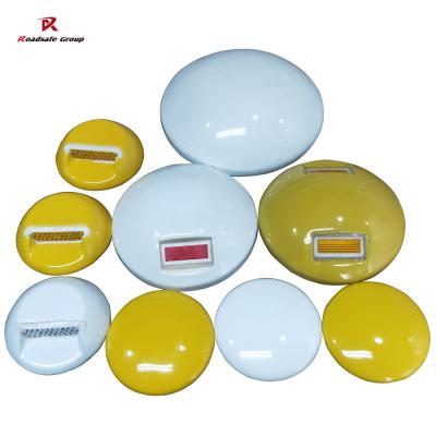 China Ceramic Road Stud 100*100MM Size with 360° Retro Reflective and Weathering Resistance >16280h for Traffic Safety for sale
