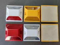 China Outdoor Durable ABS Plastic Road Stud Pavement Marker 100*100*20mm for Traffic Safety for sale