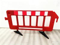 China 195cm Length 11.5kgs Weight Durable Material Road Barrier Plastic Traffic Barrier for Road Safety for sale