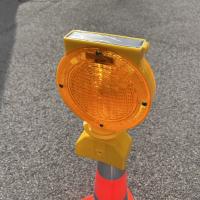 China Solar Rechargeable Yellow Amber Traffic Warning Light Long Lifetime and Dia 180mm Size for sale