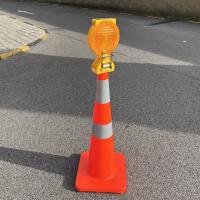 China Solar Rechargeable Yellow Amber Traffic Warning Light Long Lifetime and Dia 180mm Size for sale