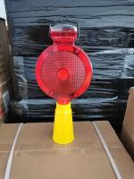 China 185mm 39cm Solar Rechargeable Traffic Warning Light with PC and ABS Material for High Durability for sale