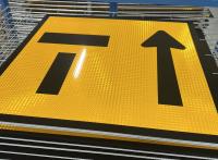 China Australian Standard Class 1 Traffic Sign PVC Controller Corflute Multi Message Signs 600x600mm for sale