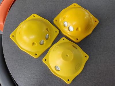 China Yellow ABS Plastic Road Stud Pavement Marker with 170*170*45mm 173*173*65mm 200*200*70mm Sizes for Traffic Safety for sale