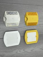 China 100x88x15mm ABS Road Stud with Pins Legs Cat Eye  High refelctive Raised Pavement Marker for sale