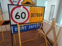 China ROADSAFE Australia Frame Single Chain OEM Multi Message Frame Traffic Sign Swing Stand for Road Safety for sale