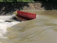 China Portable Height 75cm Flood Control Barrier – High-Strength ABS L-Type Water Baffle Fence Board for sale