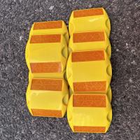 China 100x90x18mm CE ABS Road Stud High Visibility Black Base LOGO Customs Road Safety Reflective Cat Eye for sale