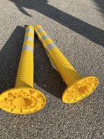 China Yellow 530g Warning Spring Post PU 750mm Orange Flexible Traffic Bollard Reflective Road 75cm Delineator Post for sale