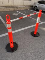 China Delineators Barriers 1100MM T-Top PU Black Base Traffic Beijing ROADSAFE Delineator Warning Road Barrier Warning Post for sale