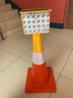 China Road Blue Red LED Blinkers 24LED Solar Traffic Lamp / Barricade Light TRAFFIC Highway Safety Warning Lights for sale