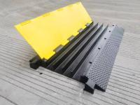 China Heavy Duty Plastic Cable Protector Ramp Cord Cover 1/2/3/4/5 Channel Speed Hump for Road Safety for sale
