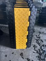 China Heavy Duty Plastic Cable Protector Ramp Cord Cover 1/2/3/4/5 Channel Speed Hump for Road Safety for sale