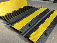 China Driveway Portable Rubber Speed Bump 2channel 3 Channel 4 5 Channel Cable Ramp for sale