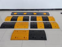 China Roadsafe Car Speed Bump Reinforced Rubber Wheel Stopper for Secure Parking Yellow Bump for sale
