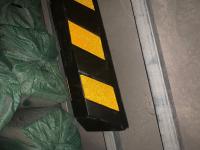 China High Strength Car Speed Bump Reflective Wheel Stopper/ Car Stopper Rubber Parking Lot 55*10*15cm Ramp Hump Stoppers for sale