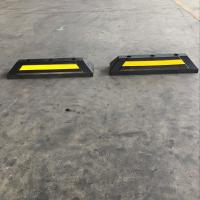 China Car Speed Bump Reflective Wheel Stopper Car Stopper Rubber Parking Lot 55*10*15cm Ramp Hump Stoppers Good quality ROADSAFE for sale