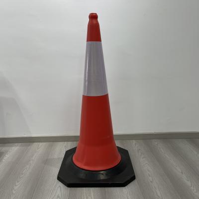 China Wholesale 100cm Reflective PE Traffic Cone with Plastic Lifting Ring Roadblock Traffic Warning Product Road Work Cones 50cm 75cm 100cm Traffic Cones Rubber Base PE Traffic Safety Cone for sale