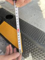 China 183cm Long Size 13kgs Cheap Price Rubber Reflective Tape Speed Bump Car Wheel Stopper Parking Lot Blocker for sale