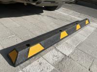 China 183cm Long Size 13kgs Cheap Price Rubber Reflective Tape Speed Bump Car Wheel Stopper Parking Lot Blocker for sale