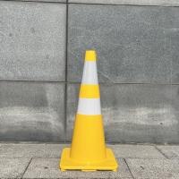 China PVC 28inch 1.8kg 70cm  Yellow Safety Barrier Cones For Traffic Control 700mm  Reflective Warning Road Safety Barrier for sale