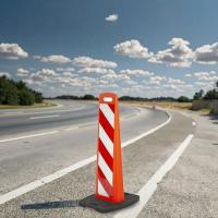 China Barriers 1100mm 9kgs Traffic Sign Board RED Crash Safety Traffic Barrier Black Base Road Orange Barrier Heavy Duty Signs Fence for sale