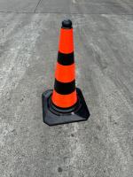 China PE + Rubber Traffic Cone | 75cm (4kg) | Rubber Cones Road Warning Orange Black Cones Hot Selling Model for Israel & Palestine for sale