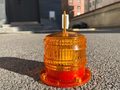 China Bright Traffic Warning Light with 18pcs LED Lights and Multiple Color Choices Ideal for Road Safety Warning and Traffic Direction for sale