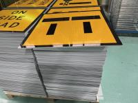 China Australian Standard Class 1  Road Traffic Sign PVC Controller Corflute Multi Message Signs 600x600mm High Reflective Warning Signs for sale