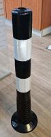 China Black Color Israel 1.2kgs 2 reflector Warning Spring Post PU 750mm Orange Flexible Traffic Bollard Reflective Road 75cm Delineator Post for sale