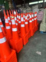 China 28 Inch PVC Traffic Cone with Reflective Tape for Road Safety Barrier for sale
