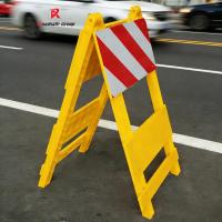 China Durable Roadside Safety Guidance Traffic Delineator Sign Road Safety Sign board 110x60cm Reflective Barrier for Road Warning for sale