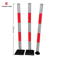 China Reflective Safety Warning Bollards with Removable Base Pin Flexible Delineator 1050 Traffic Barrier Flexible PE Post for sale