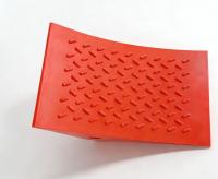 China High Strength Red Orange 20x20x28cm 1.7kgs Cars Speed Bump Reflective Wheel Stopper / Car Stopper Rubber suitable for tyre diamter 816mm for sale