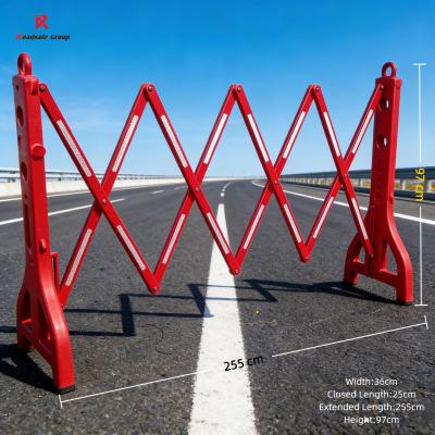 China Length:255cm Height:97cmTraffic Barrier Reflective Fence Road Warning High Quality white Yellow Red Plastic Connecting Barriers For Road Construction Temperary Uasage for sale
