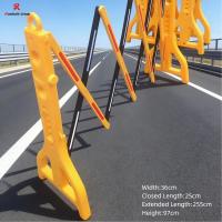 China Length:255cm Height:97cmTraffic Barrier Reflective Fence Road Warning High Quality white Yellow Red Plastic Connecting Barriers For Road Construction Temperary Uasage for sale
