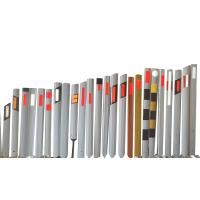 China Flexible Reflective Delineator Posts Made from Durable PVC Providing High Impact Resistance and Performance in Harsh Weather for sale