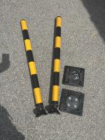 China Singapore Flexible Iron String Delineator Posts with Removable pin Road Warning black base 100cm 110cm Separate lane Post Traffic Barrier for sale