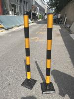 China Singapore Flexible Iron String Delineator Posts with Removable pin Road Warning black base 100cm 110cm Separate lane Post Traffic Barrier for sale