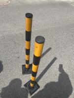 China Singapore Flexible Iron String Delineator Posts with Removable pin Road Warning black base 100cm 110cm Separate lane Post Traffic Barrier for sale
