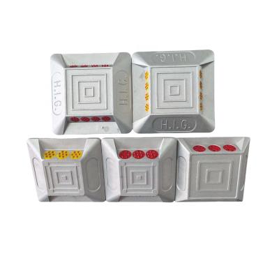 China High-Durability Aluminum Road Stud Heavy-Duty Cast Aluminum Pavement Marker for sale