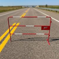 China Red Warning Steel Iron Custom Traffic Bollard Fence Delineator Post Fence Barrier for Road Safety for sale