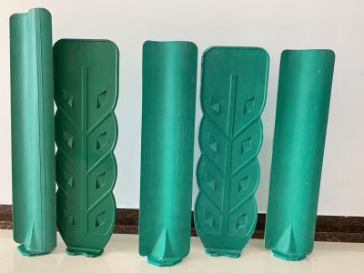 China Durable SMC Green Board HDPE anti-glare barrier panel for highways Ideal for road safety projects. for sale